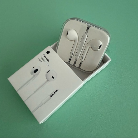 Apple | Cell Phones & Accessories | New Apple Earpods | Poshmark